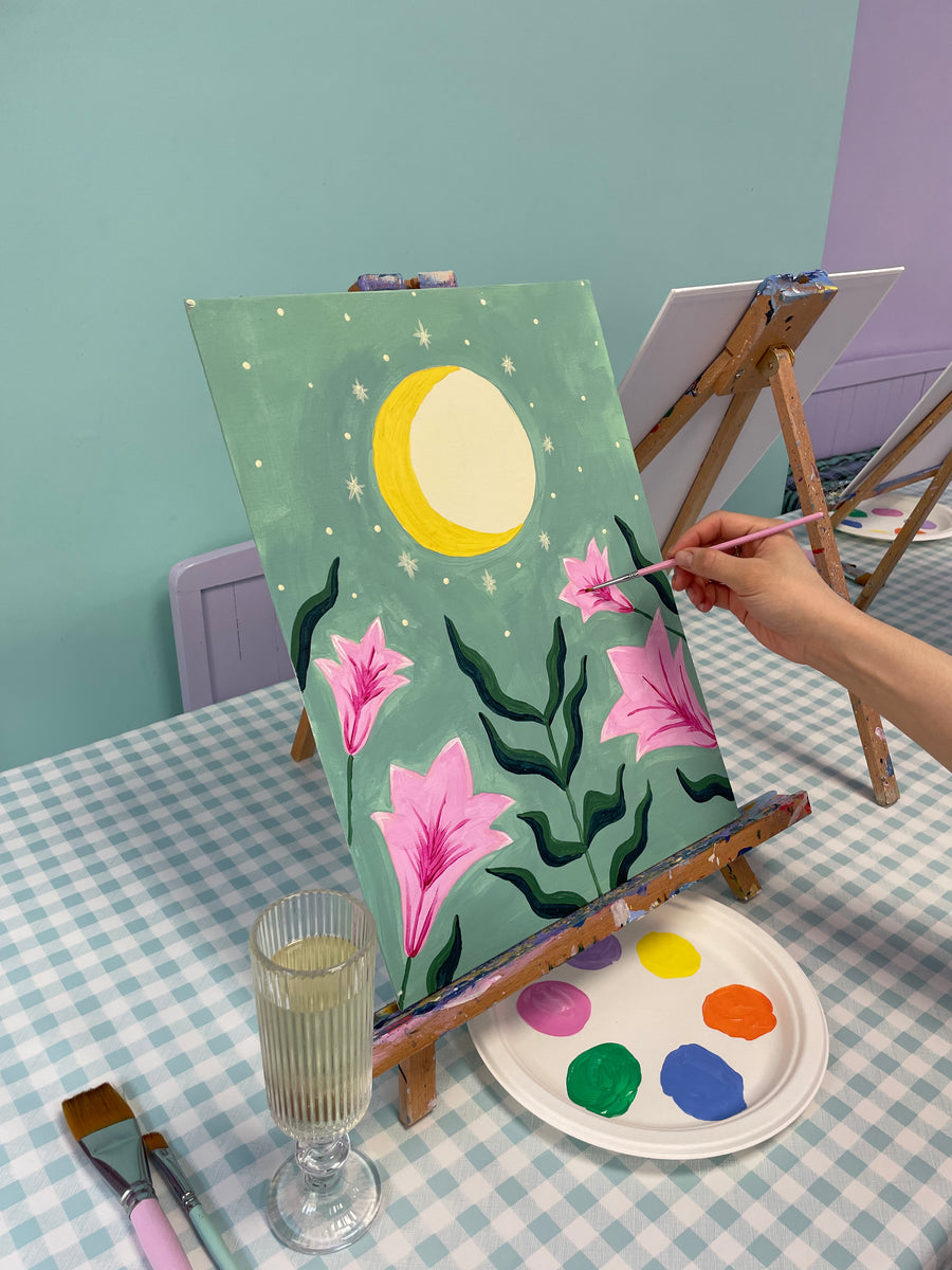 05/07/2026 - Sun, Moon & Flowers – Brush and Bubbles